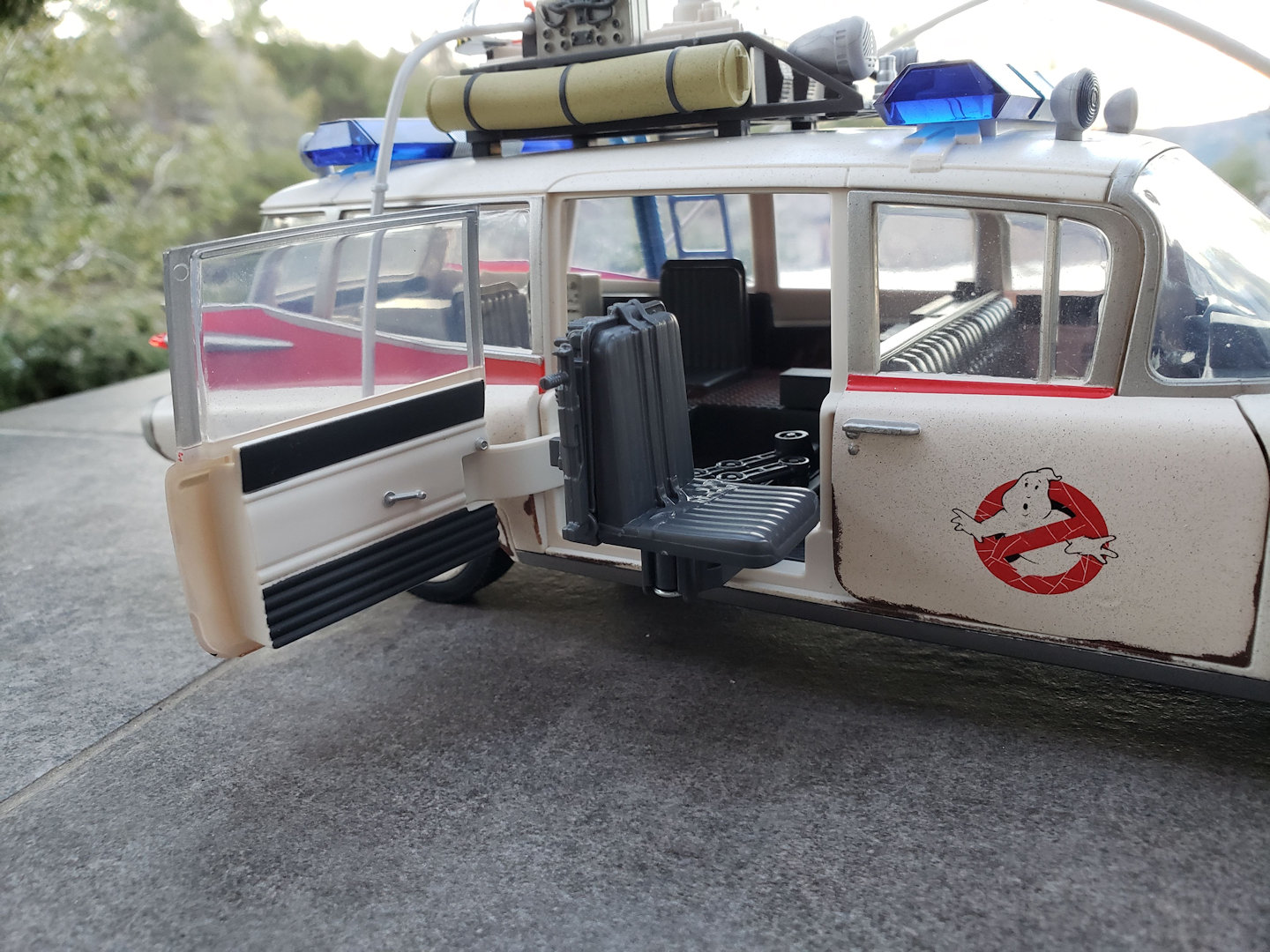 Hasbro’s Ghostbusters Plasma Series Ecto-1 | The Shockleys